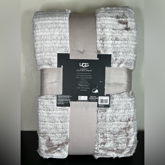 UGG | Bedding | Ugg Dawson 5 X 70 Luxury Faux Fur Soft Textured Throw ...